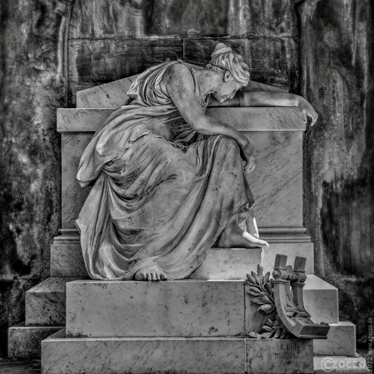 Black & White 2022 – JULI - https://czoczo.de