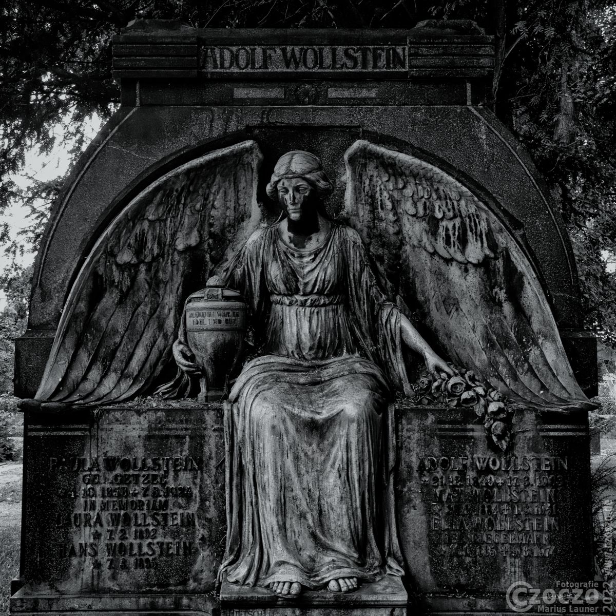 Black & White 2022 – AUGUST - https://czoczo.de